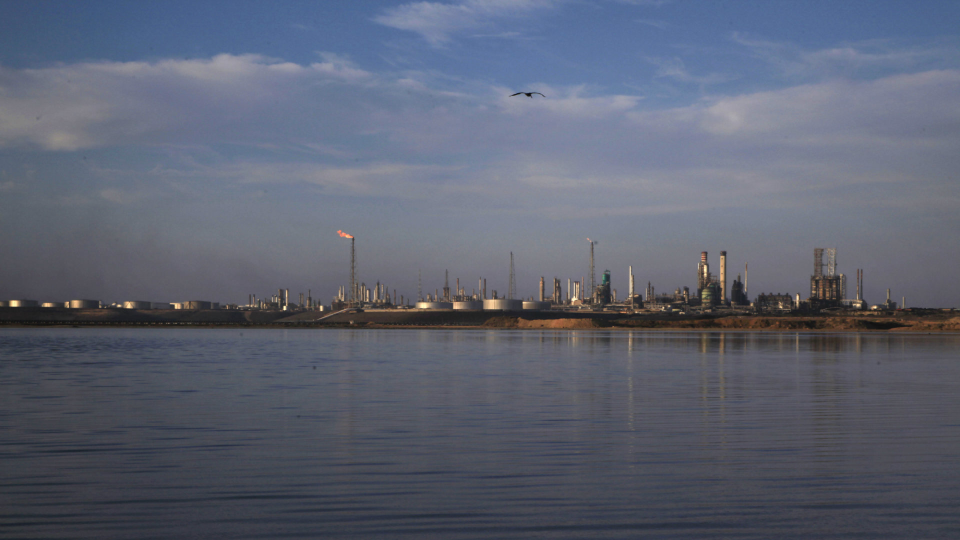 Pdvsa espera en diez días arrancar unidad de refinería Amuay | El ...