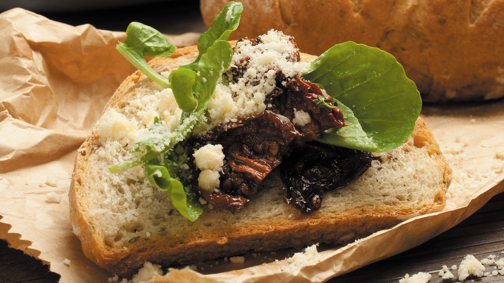 Pan de orégano y parmesano para 2 panes de 300 gr | Bienmesabe