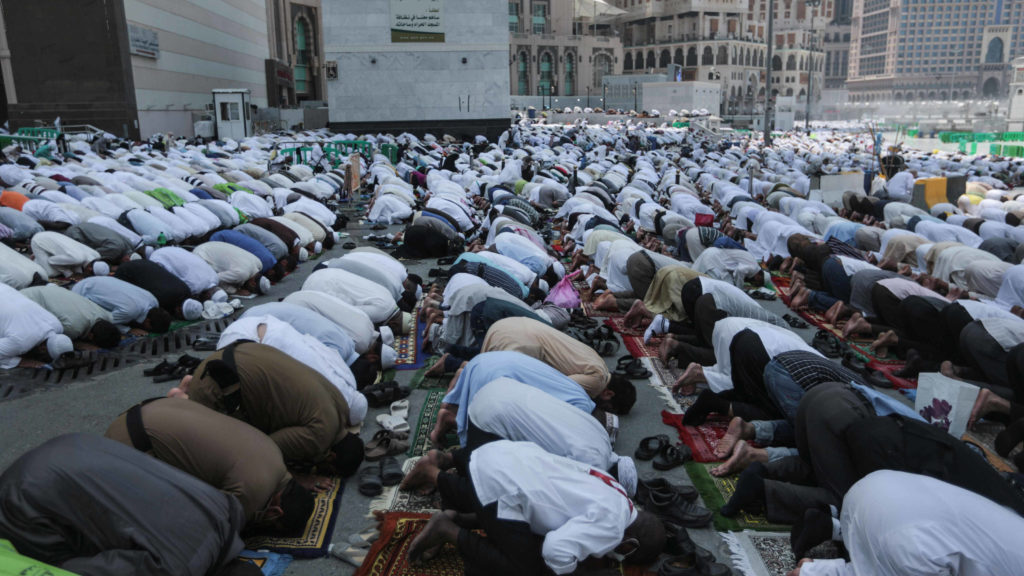 Más de dos millones de musulmanes se congregan para peregrinación a La Meca | El Estímulo