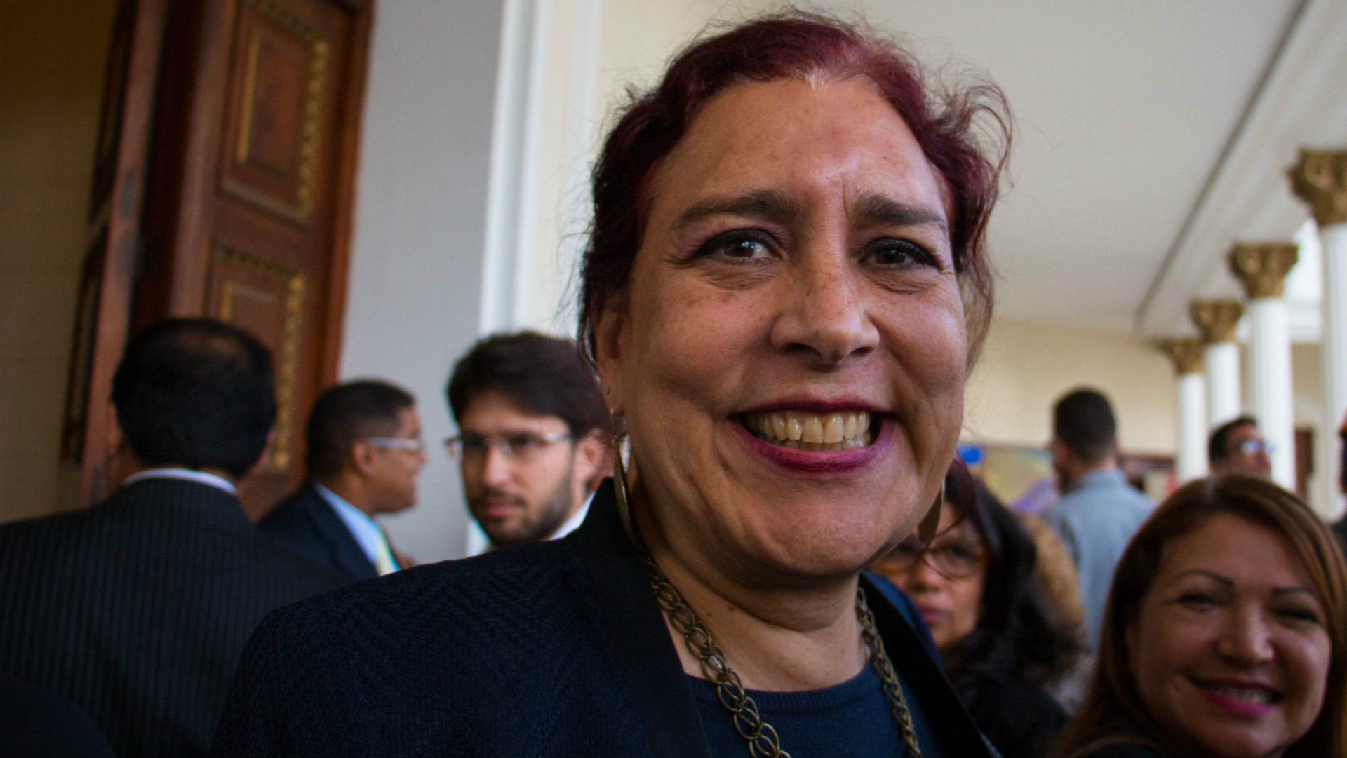 Asamblea juramenta a Tamara Adrián, primera diputada transgénero | El ...