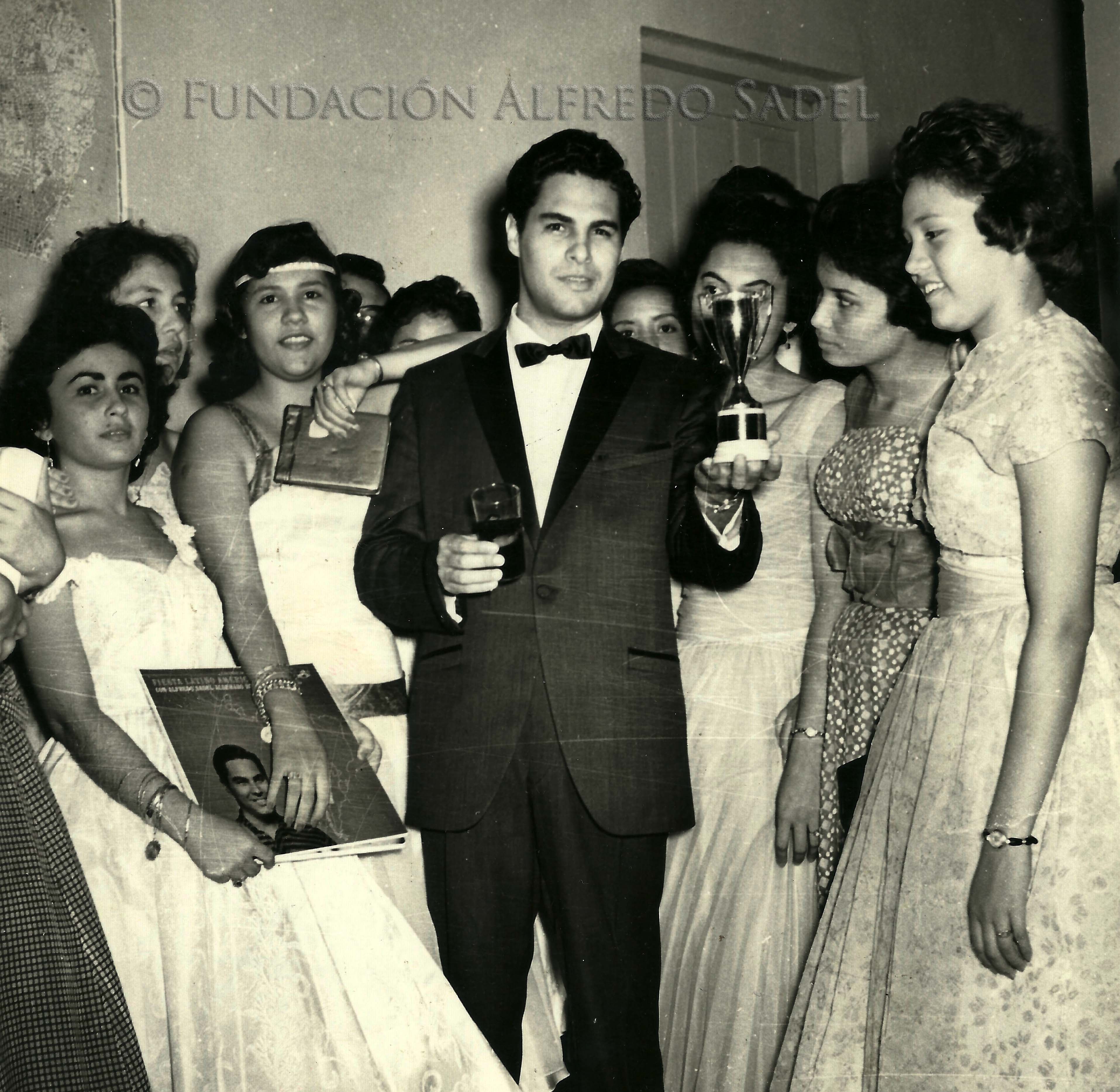 A 27 años de su partida, Alfredo Sadel sigue cantando | El Estímulo