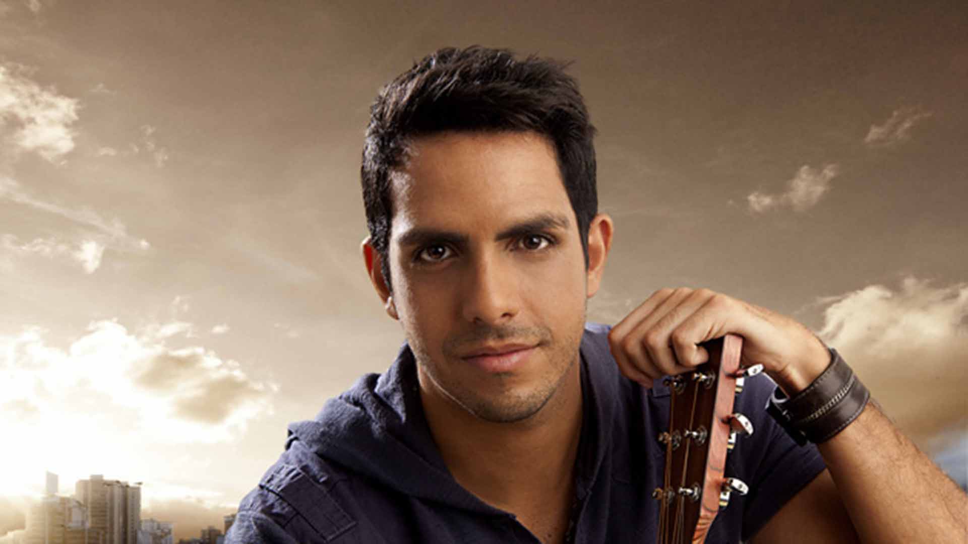 Benavides estrena su nuevo sencillo "Sin Título" | El Estímulo