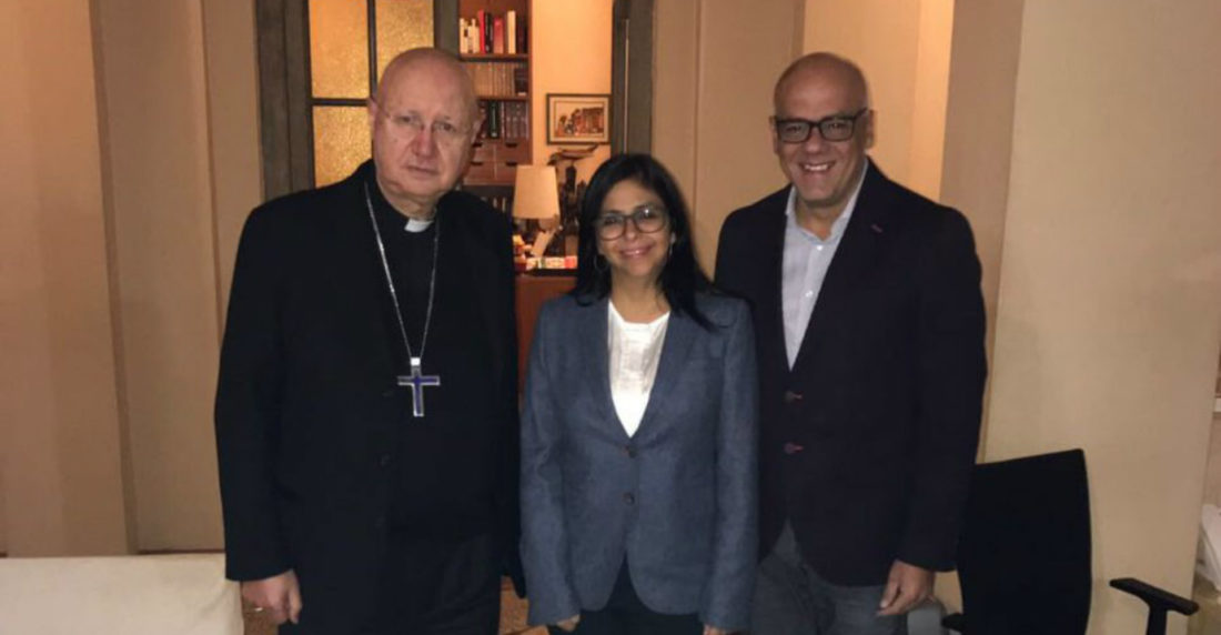 Delcy Rodríguez se reúne con Claudio María Celli en Roma | El Estímulo