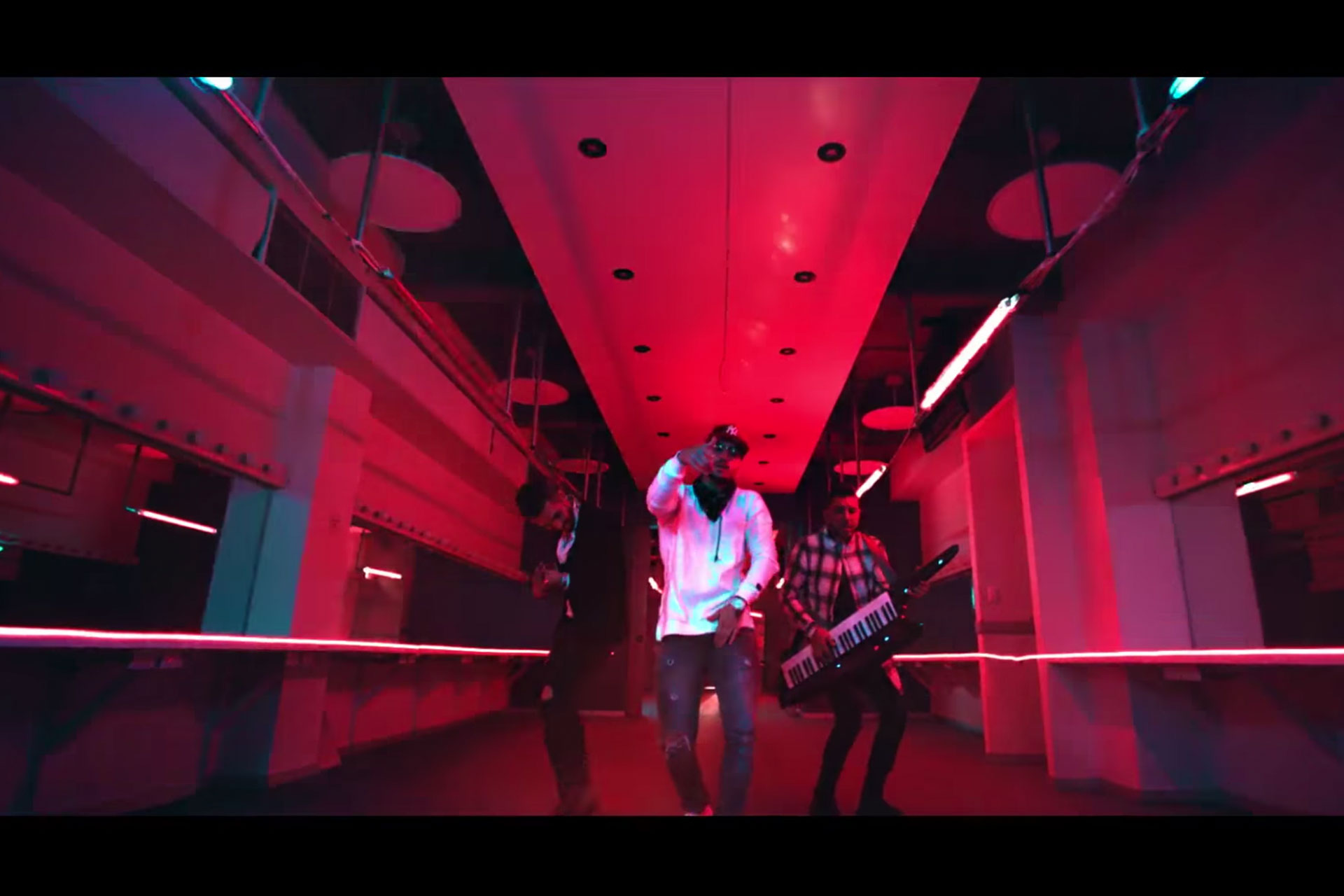 Maluma y Alkilados graban videoclip en el restaurante chino El Palmar ...