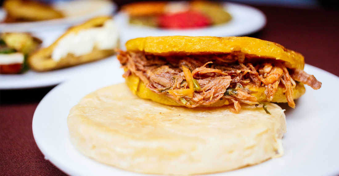 Las arepas y la tizana triunfan en Lima gracias a inmigrantes ...
