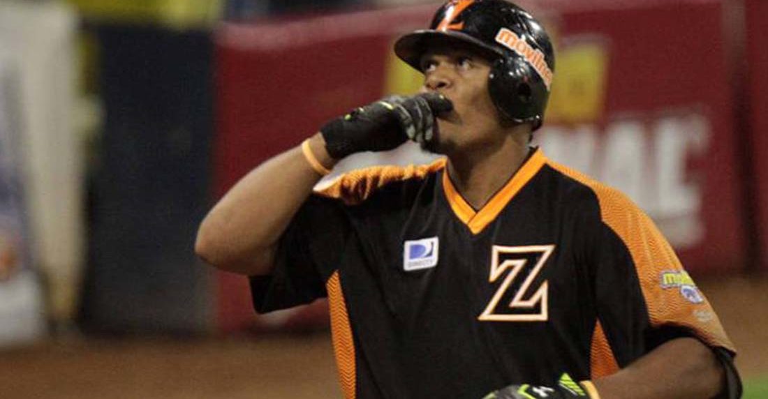 LVBP sanciona por 8 juegos a Reynaldo Rodríguez tras encarar a fanático ...