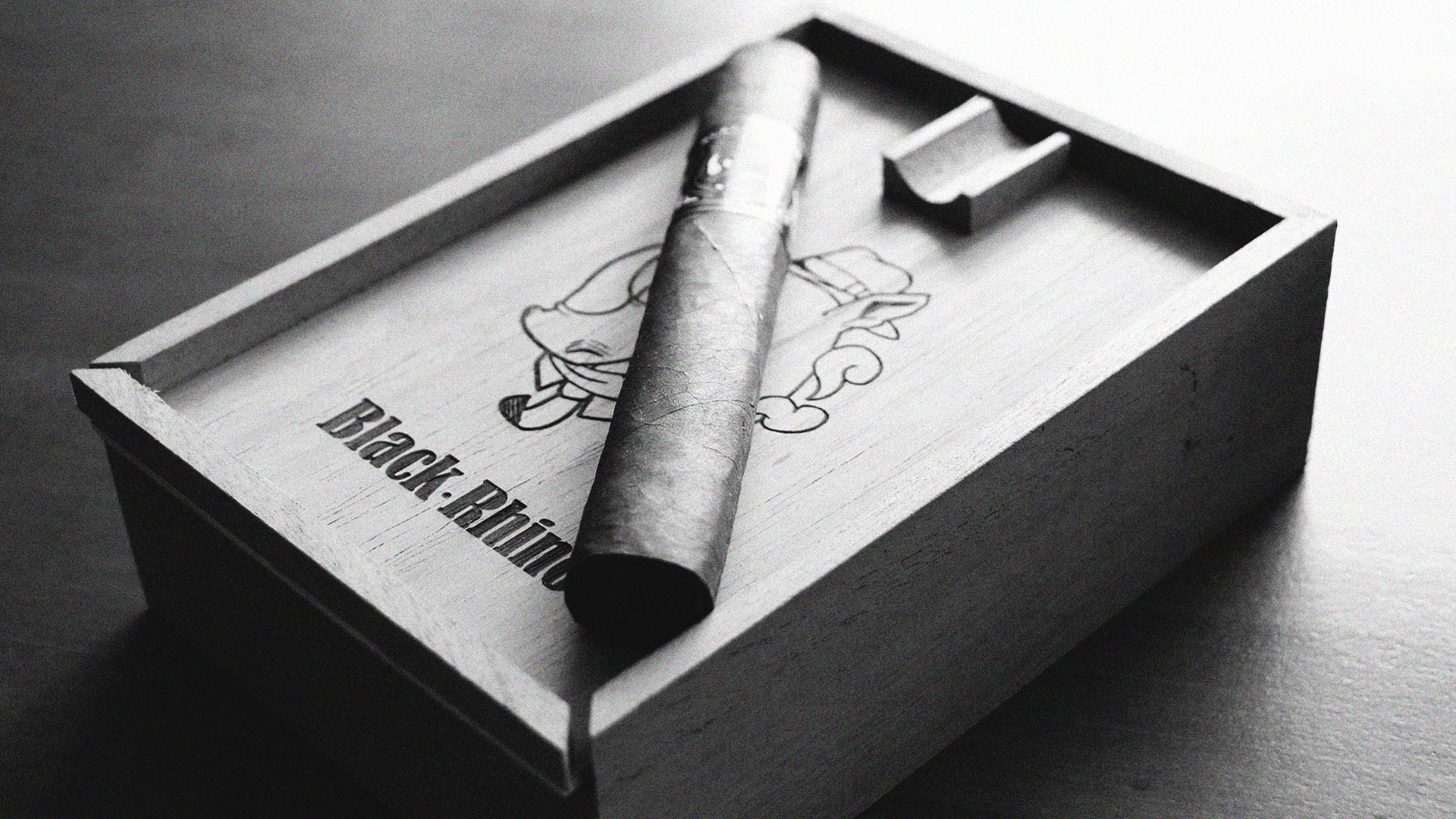 #EmprendimientoUB Black Rhino, el tabaco venezolano hecho en Nicaragua | UB