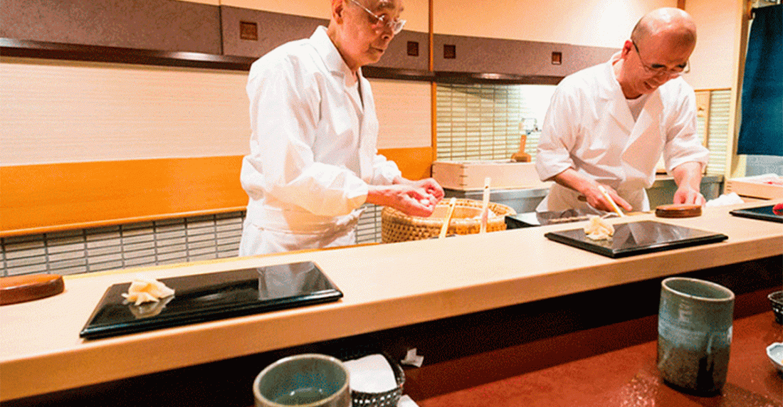 El icónico Sukiyabashi Jiro fuera de la Guía Michelin | Bienmesabe