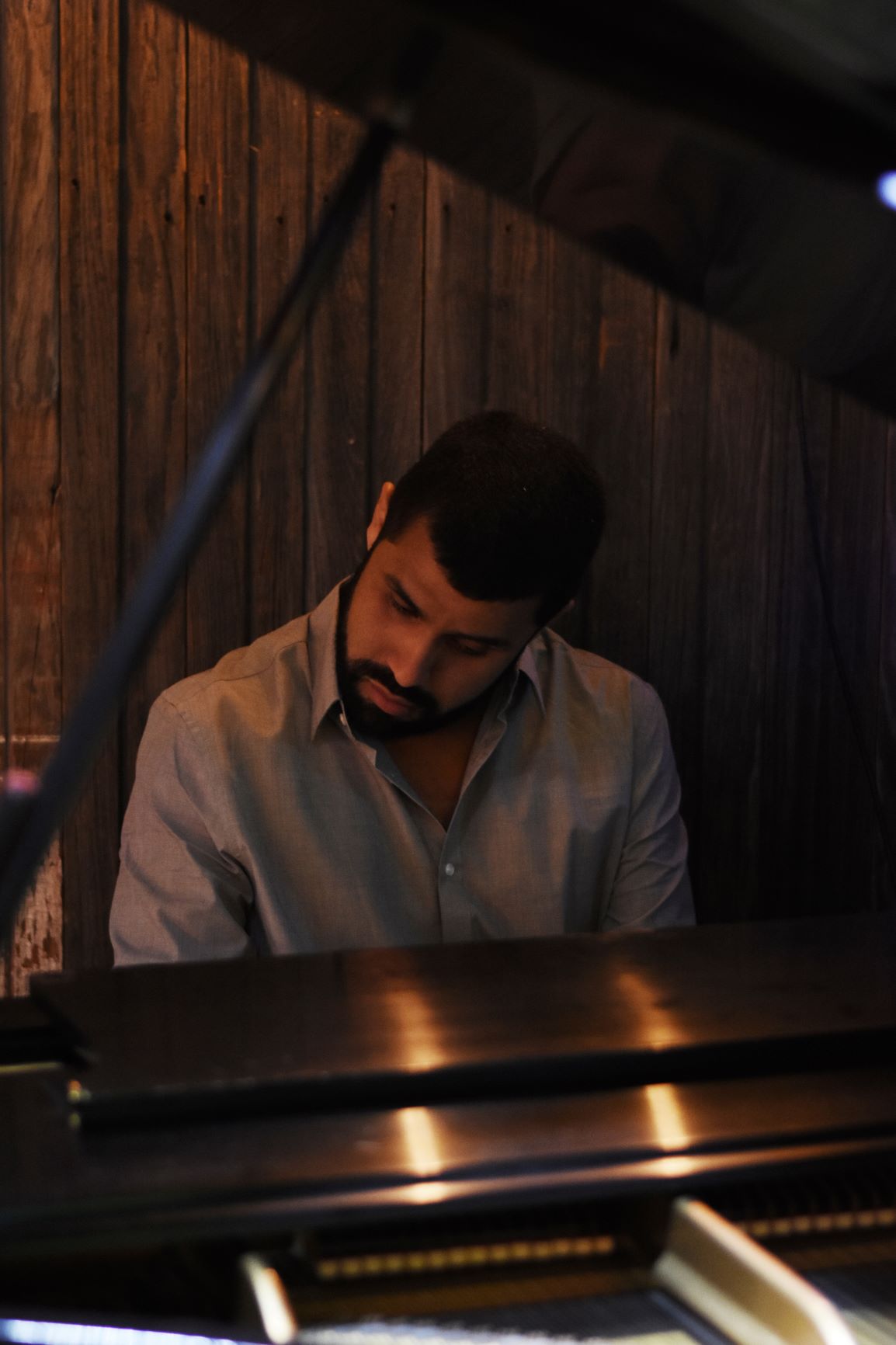 El venezolano Josu Ortiz compone al son de Netflix | El Estímulo