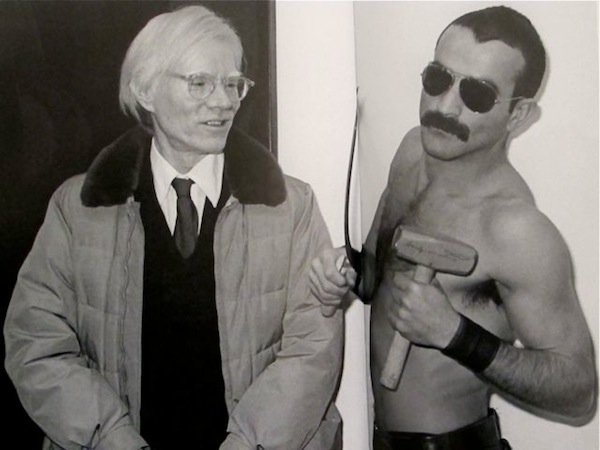 "Halston": ¿quién fue Víctor Hugo, el amante venezolano del diseñador ...