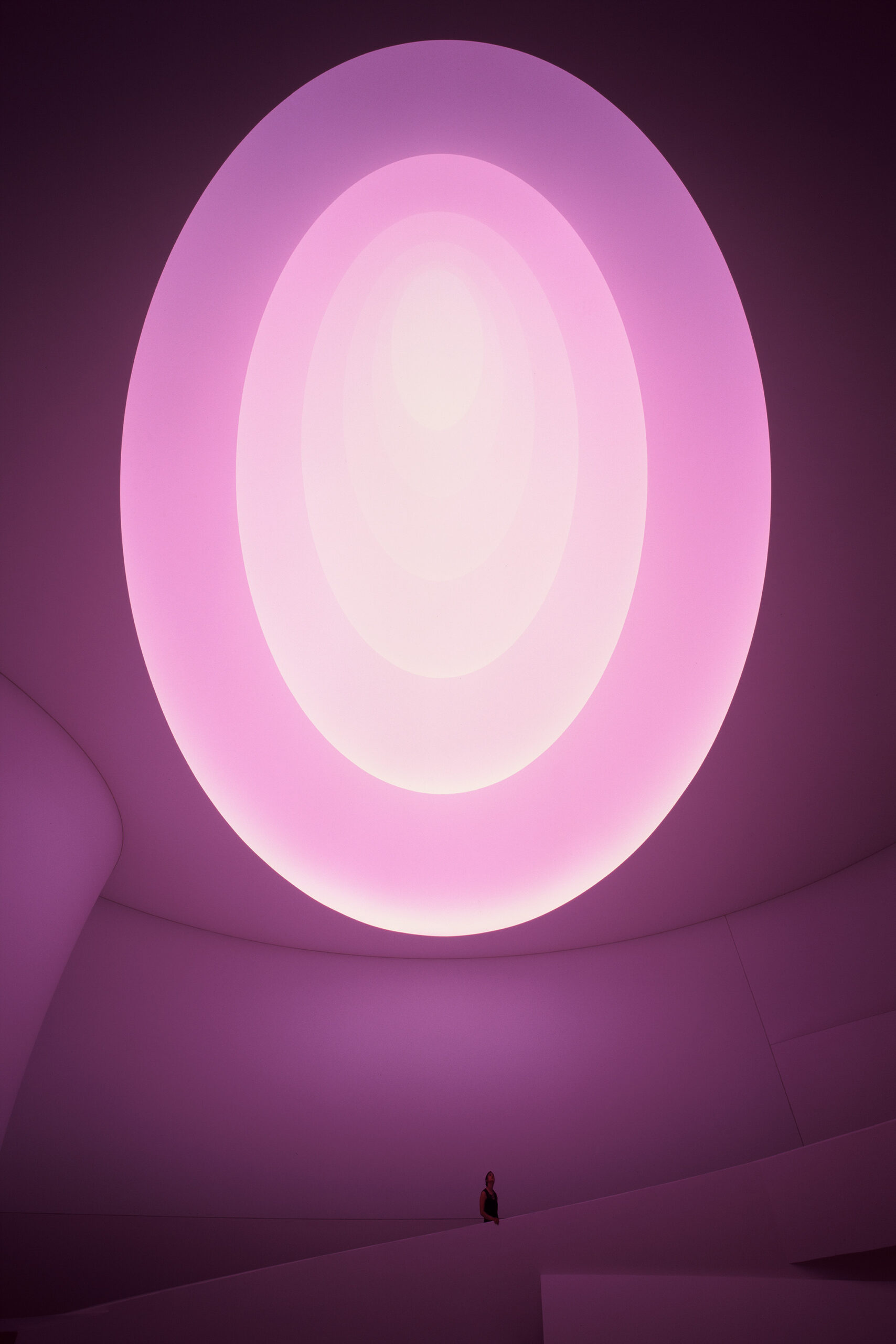 Luz y perfume: la colaboración entre James Turrell y Lalique | El Estímulo