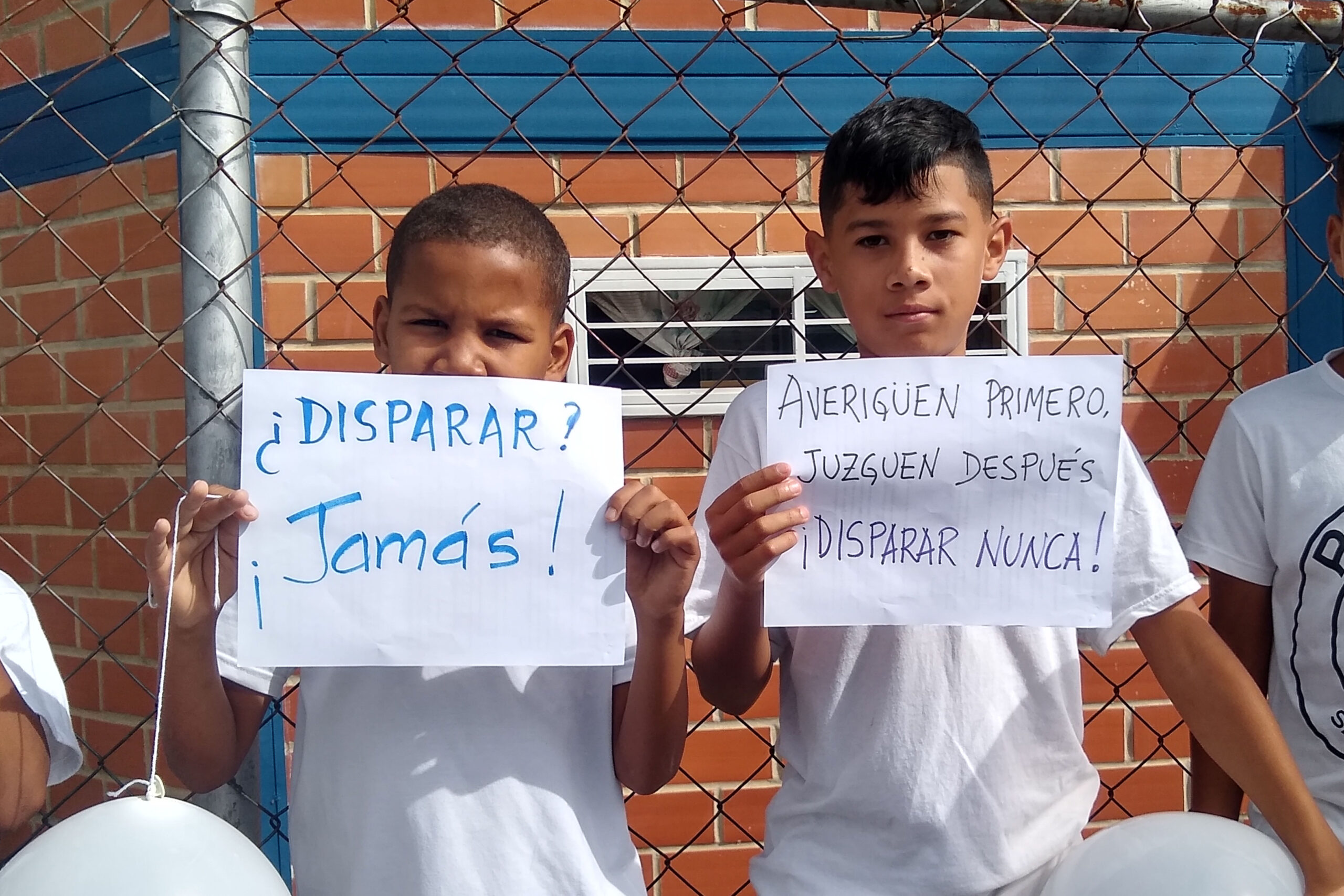 "¡Le disparaste a mi nieta!": la violencia policial venezolana alcanza a los niños | El Estímulo