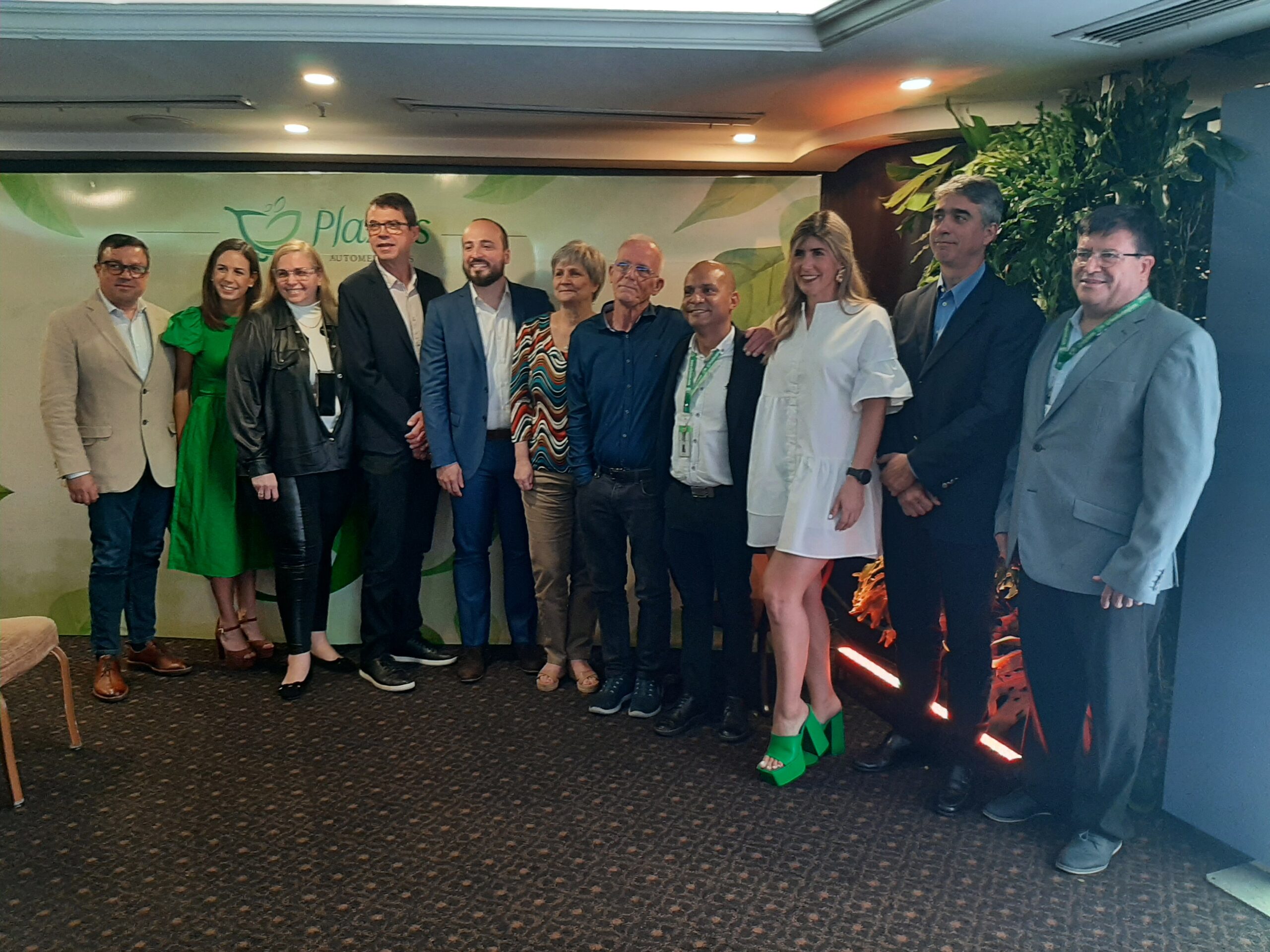 Automercados Plazas celebra 60 años y renueva su imagen | El Estímulo