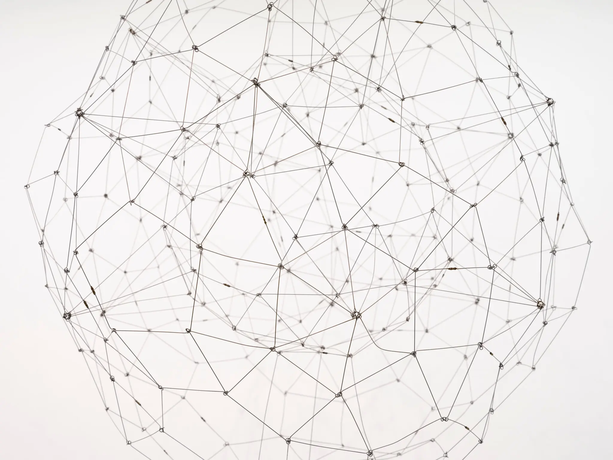 Gego: “Midiendo el infinito” en el Guggenheim de Nueva York | El Estímulo