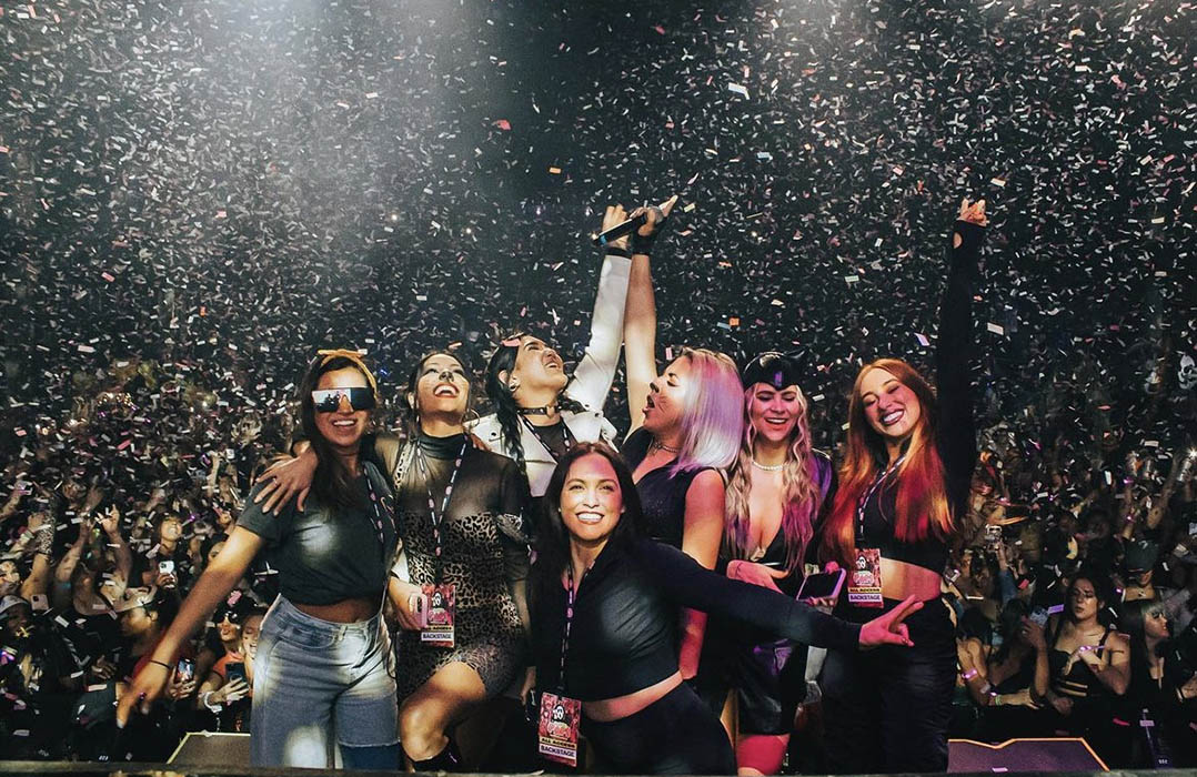 Sorry Papi: ellas perrean solas y seguras | UB