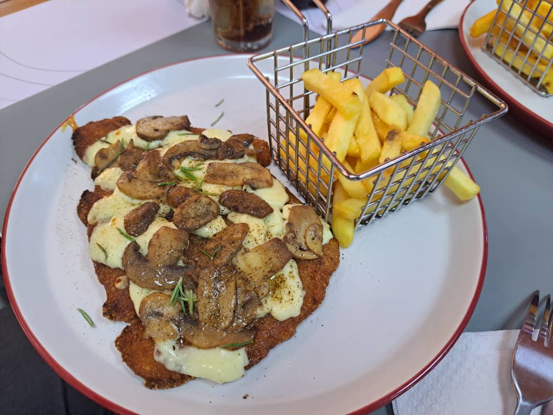 La Milanesa Express llega al CCCT con novedades como el cartoccio de ...
