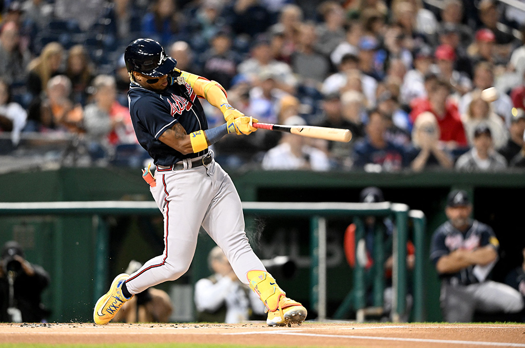 Ronald Acuña regresa al campo de juego y da jonrón
