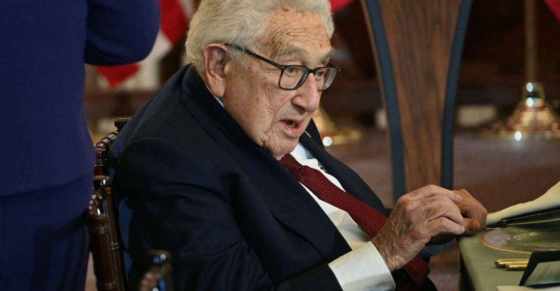 Quién fue Henry Kissinger, controversial estadista muerto hoy a los 100 ...