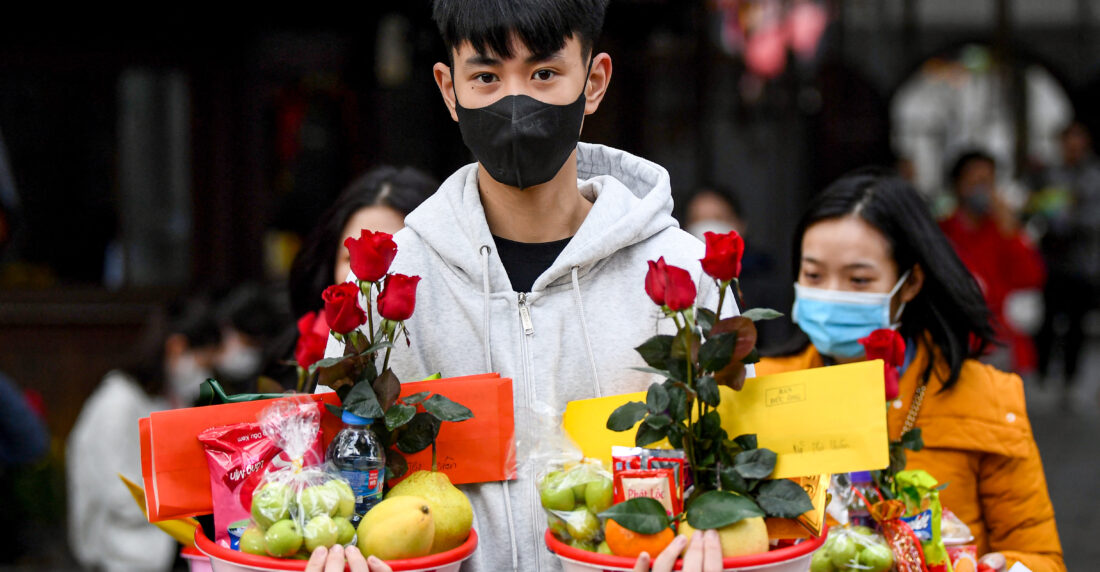 Solteros desesperados: le piden a Buda ayuda para encontrar pareja