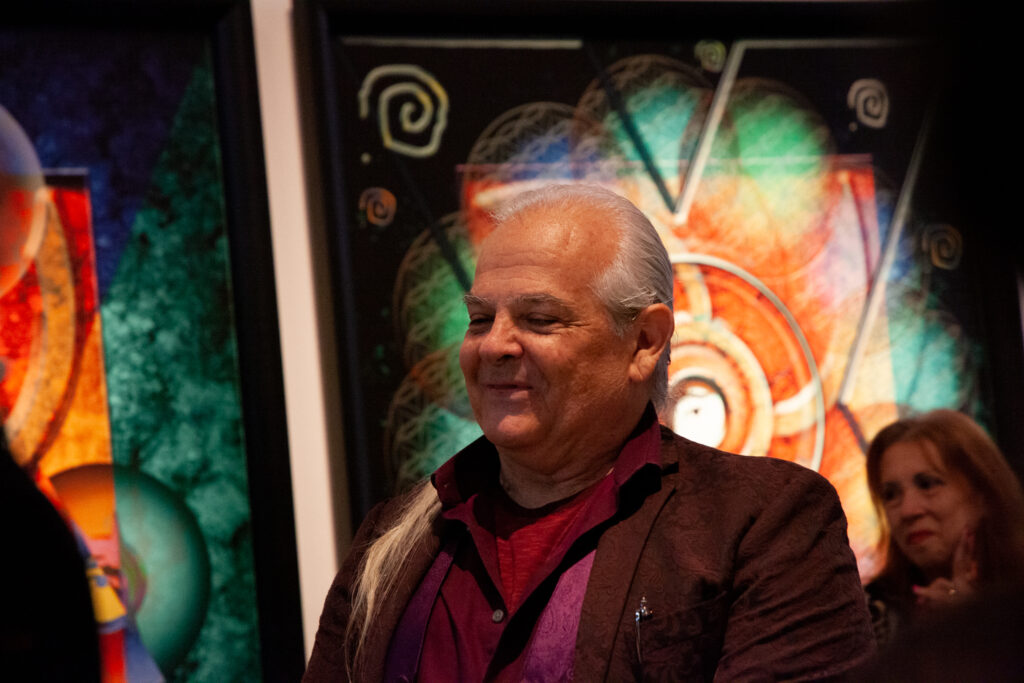 Alexis De la Sierra celebra 70 años entre exposiciones, espiritualidad ...