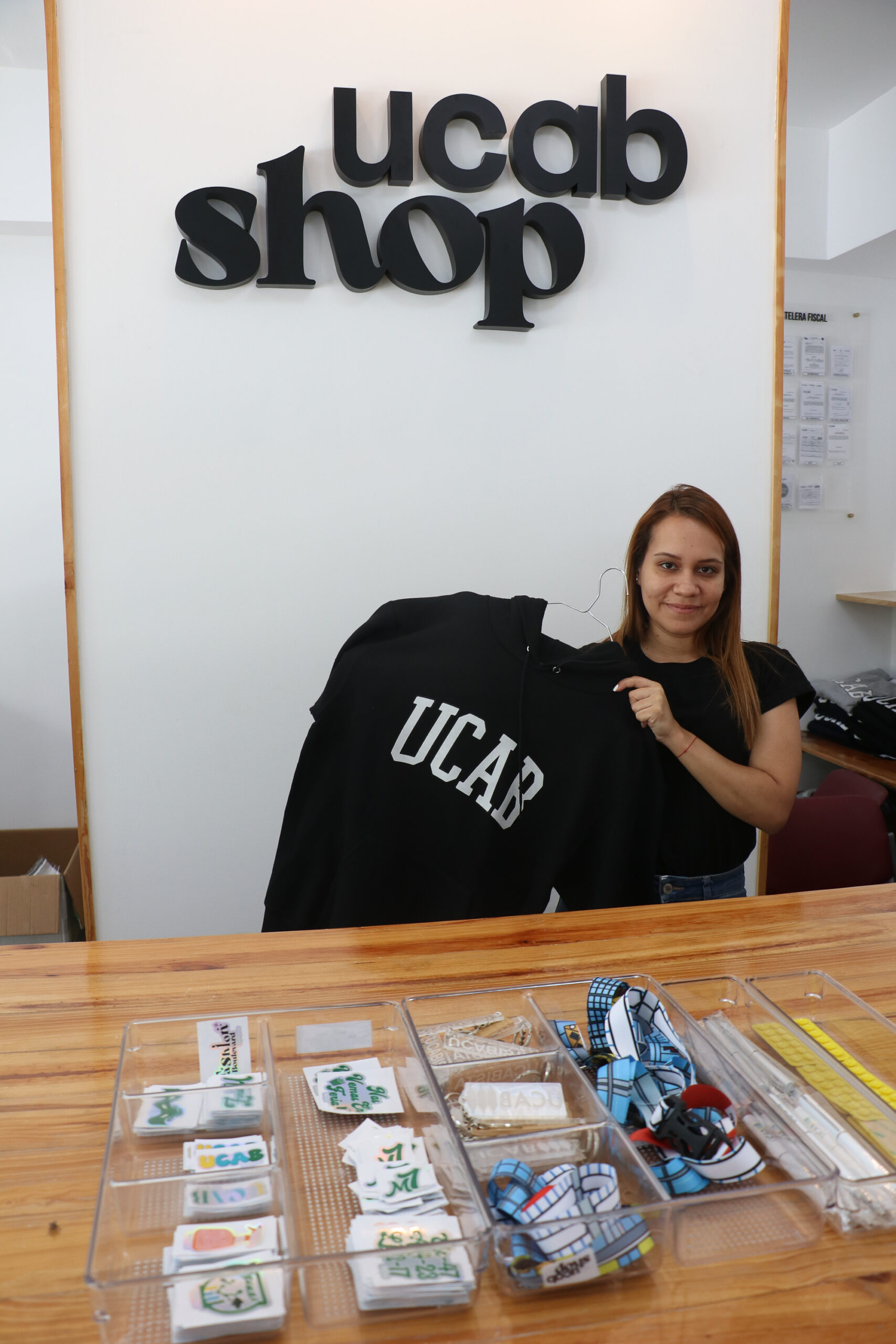 UCAB Shop: compras calidad y apoyas las becas estudiantiles