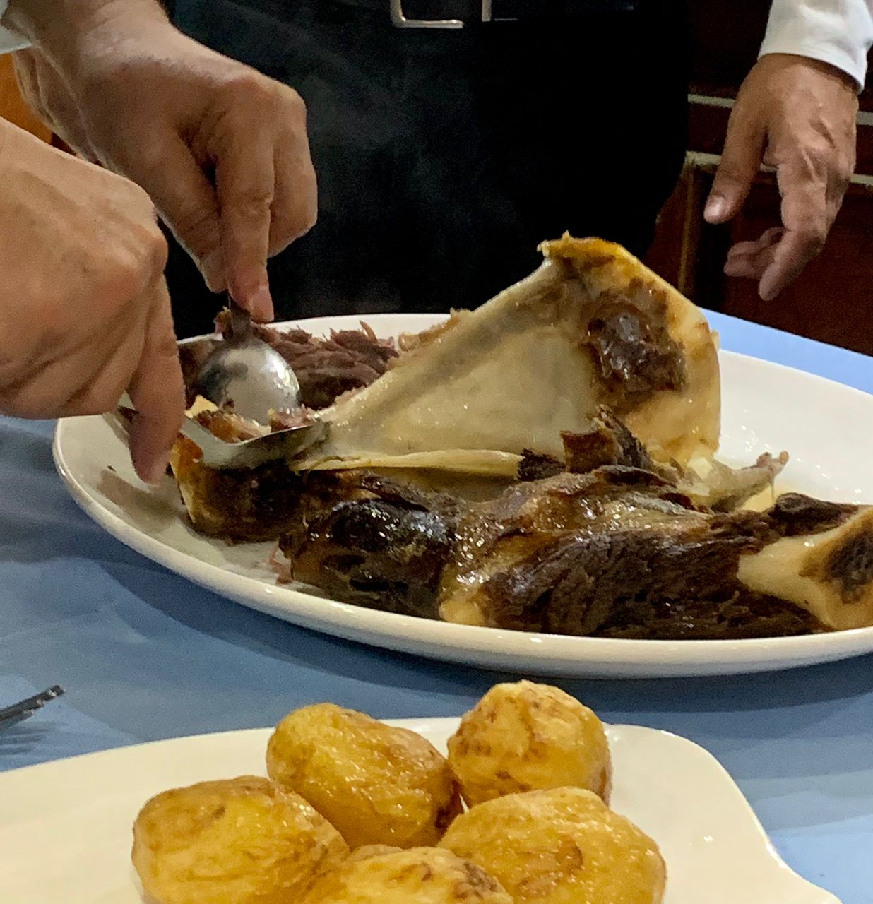 El Ruedo: en La Candelaria se sigue comiendo bien | Bienmesabe