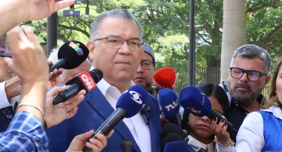 Enrique Márquez presenta recusación contra presidenta de la sala ...