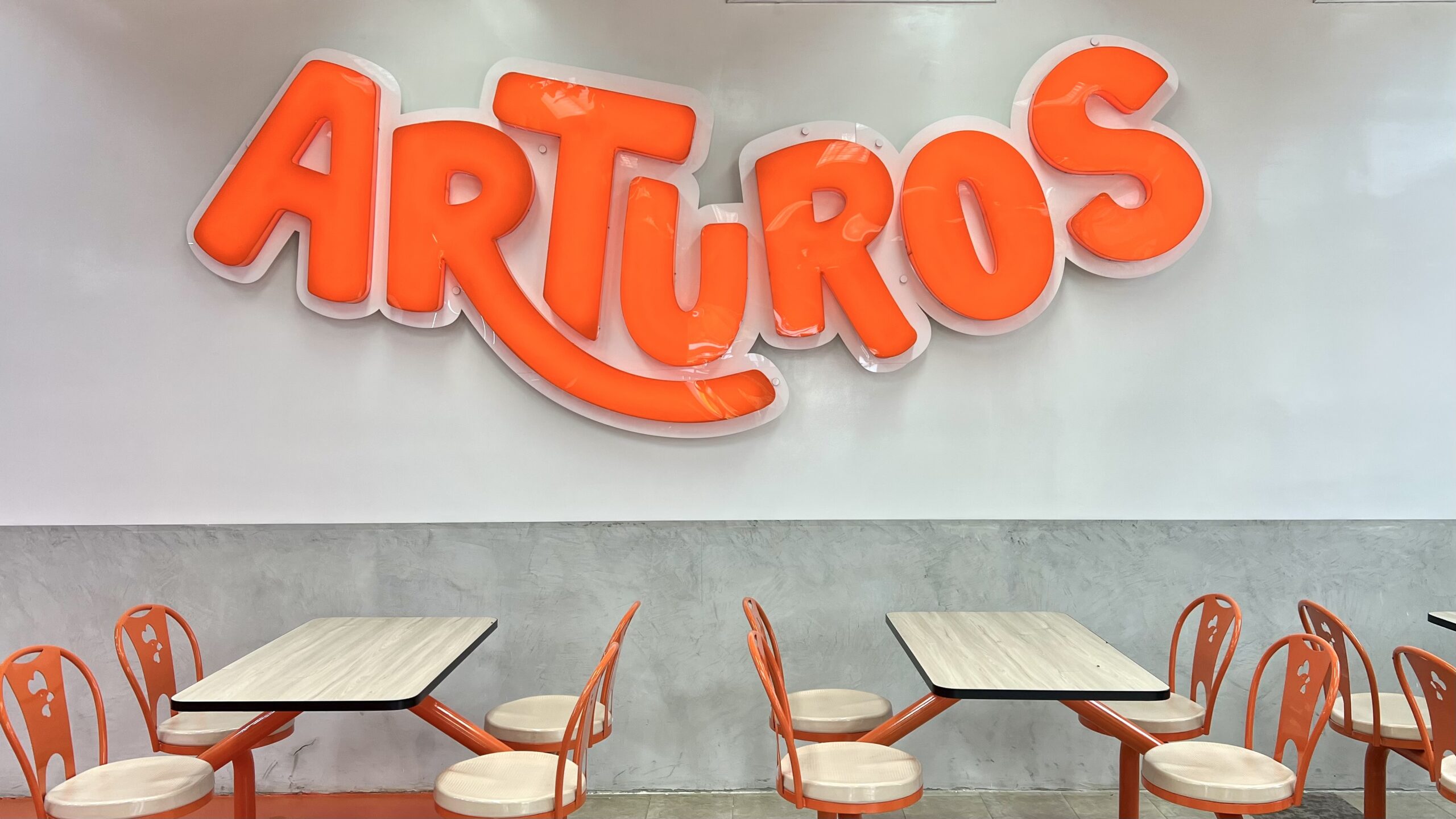 Arturos consolida su presencia digital y sorprende con un premio de $10.000 | Bienmesabe