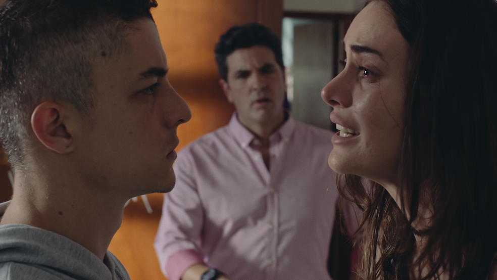 César Manzano: "Visceral" es una exploración del comportamiento humano