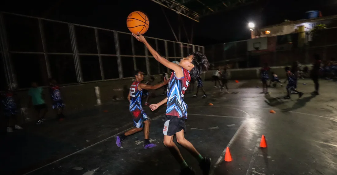 Los pequeños Titanes de Turumo: la escuela de baloncesto que cambia la ...