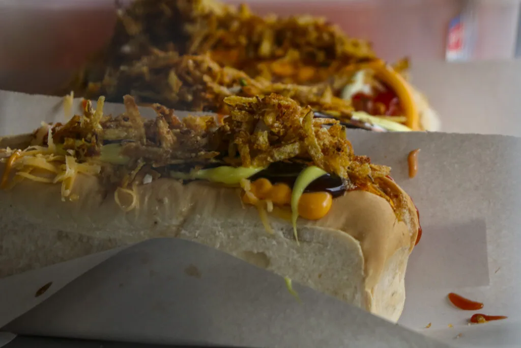 5 lugares donde comer un buen perro caliente en Caracas | Bienmesabe