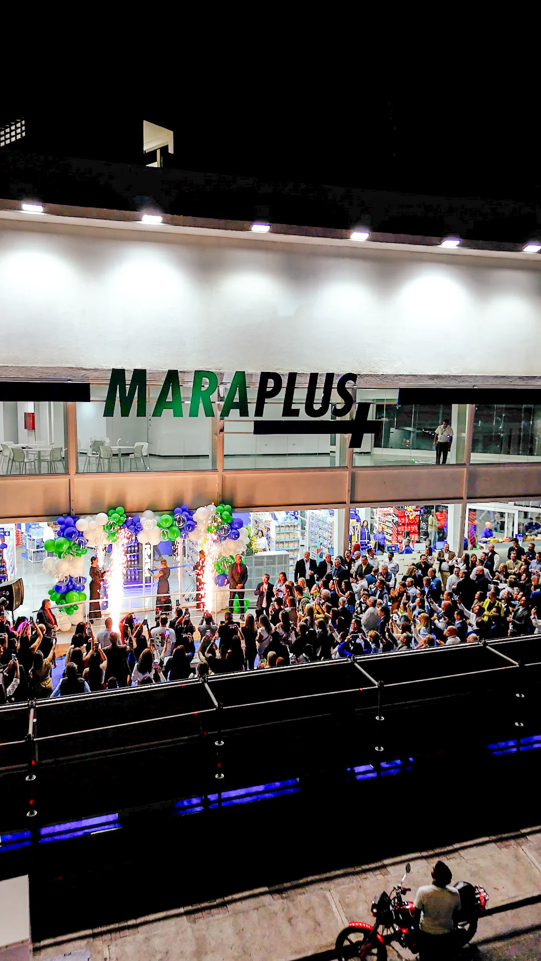 Farmacia Maraplus abre su 5ta sede en Caracas con cancha de pádel | El Estímulo