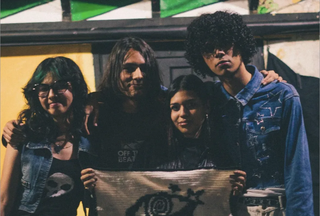 Bucle Lunar: la banda que conquistó las redes con "Subió el maldito dólar"